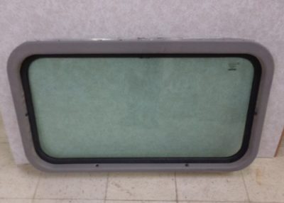 pete rear sleeper window Archives - Used & Aftermarket Parts for ...